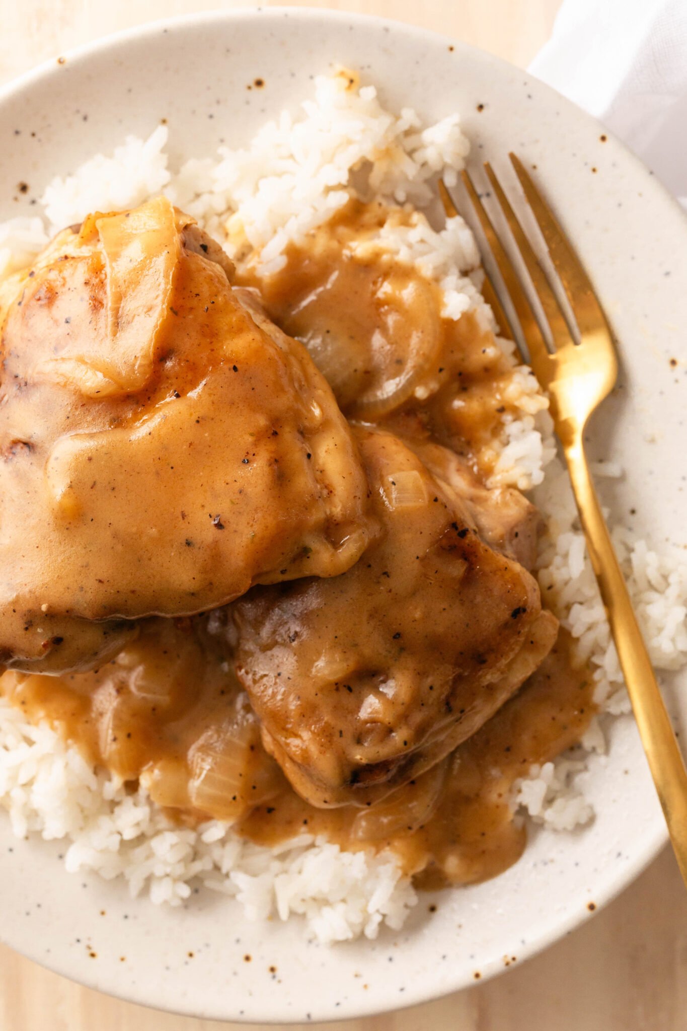 Southern Smothered Chicken Thighs with Gravy and Rice - Cooks with Soul