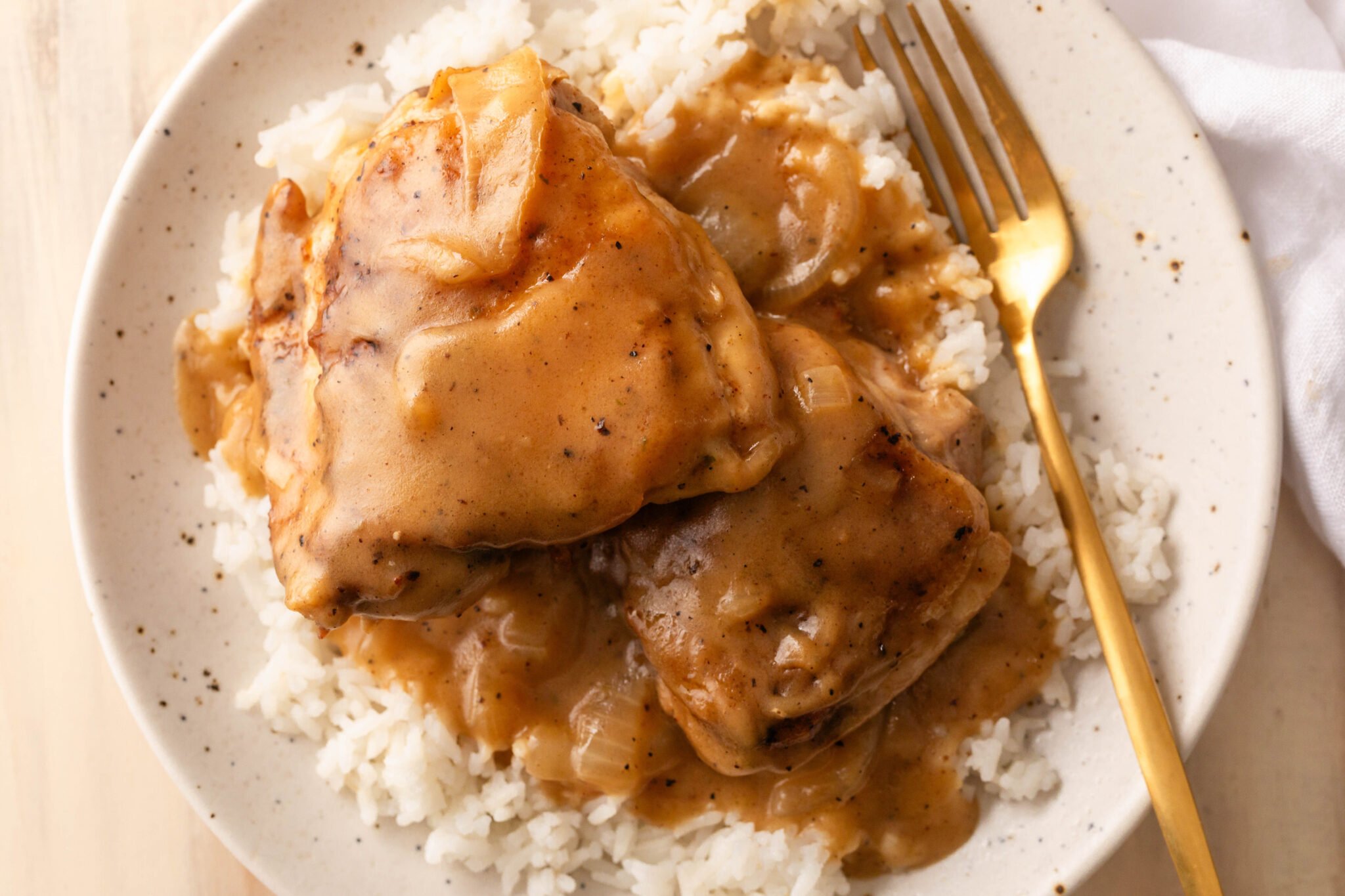 Southern Smothered Chicken Thighs with Gravy and Rice - Cooks with Soul