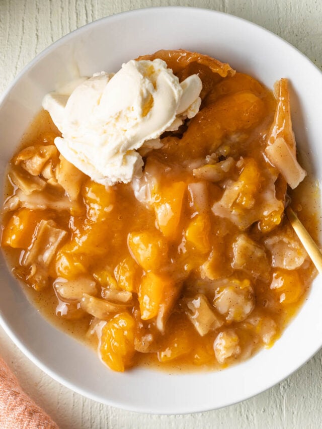 PEACH COBBLER RECIPE MADE WITH CANNED PEACHES - Cooks with Soul