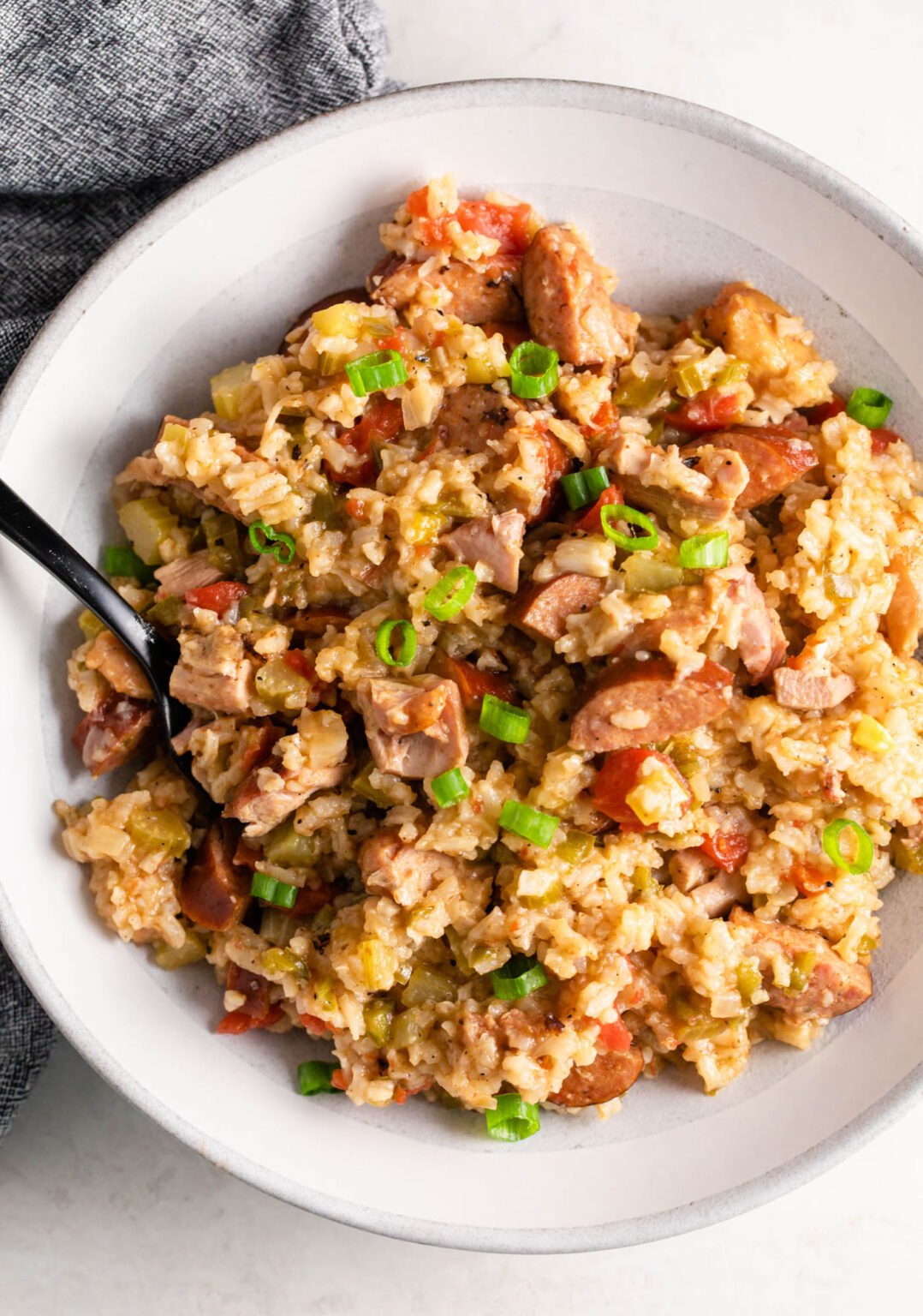 Easy Chicken Jambalaya Recipe - Cooks with Soul