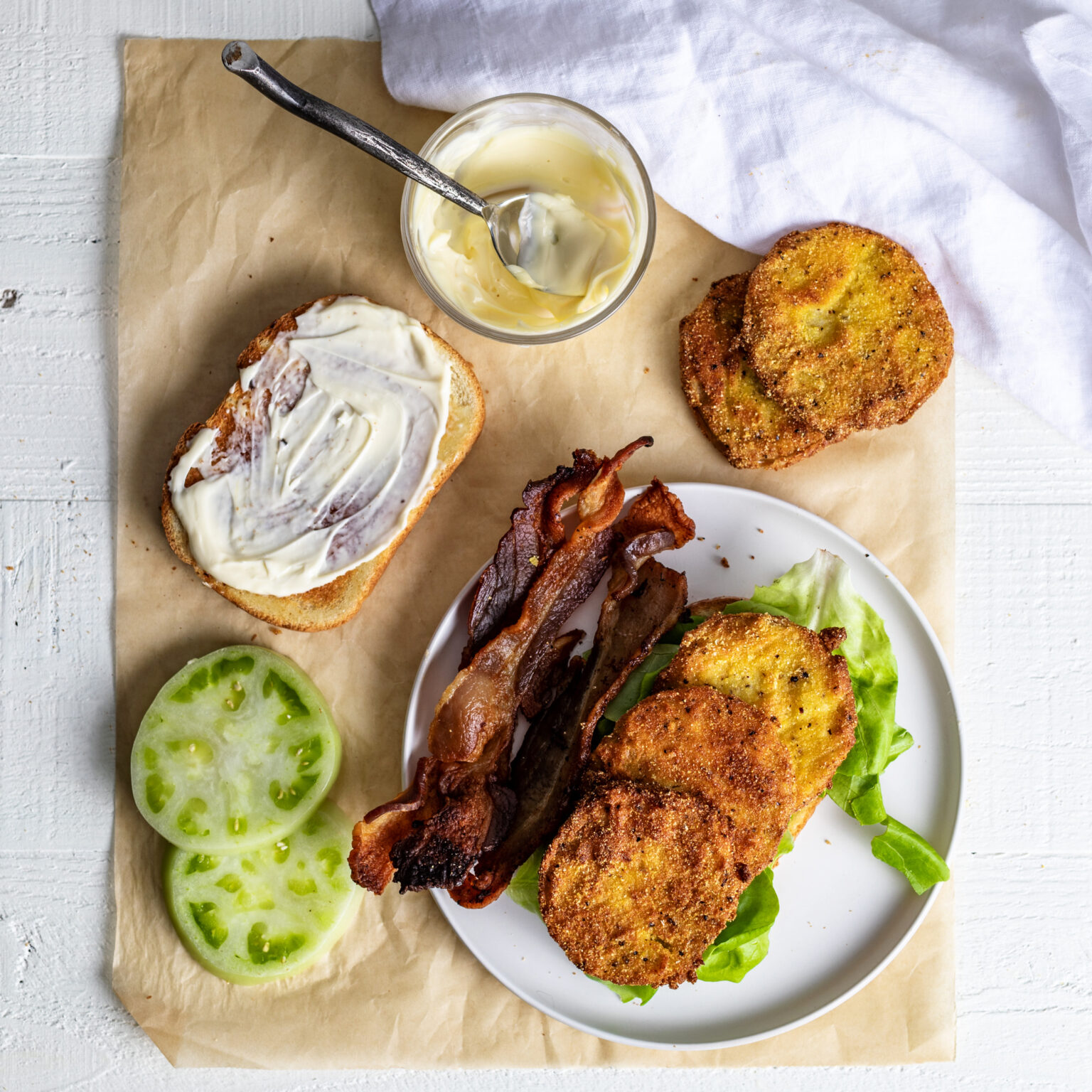 Fried Green Tomato Sandwich (BLT Recipe) - Cooks with Soul