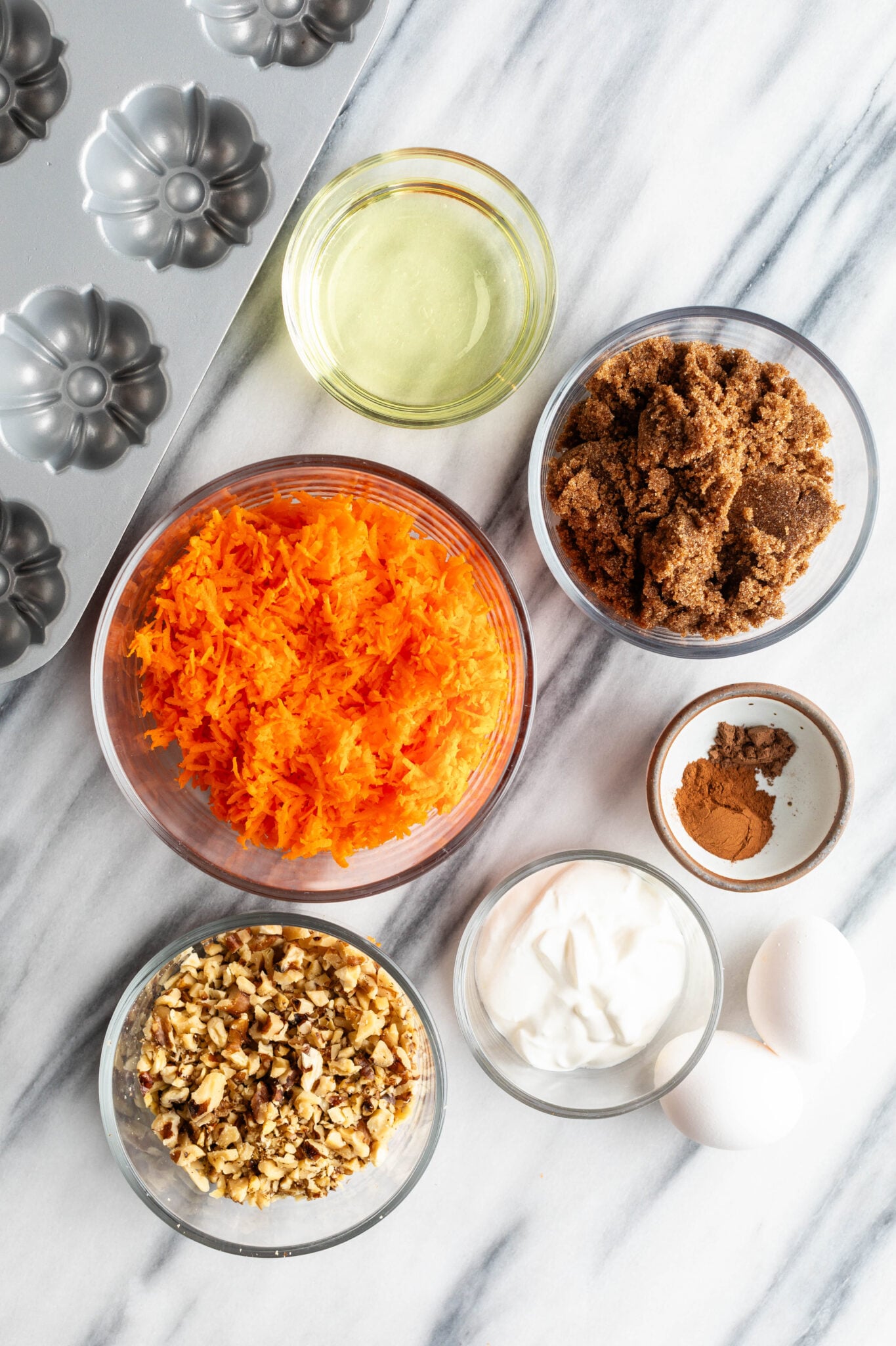 Mini Carrot Cake Bundt Cakes with Walnuts, Cream Cheese Frosting ...