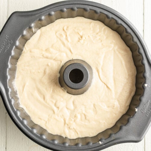 7-Up Pound Cake Recipe (Soul Food) - Cooks with Soul