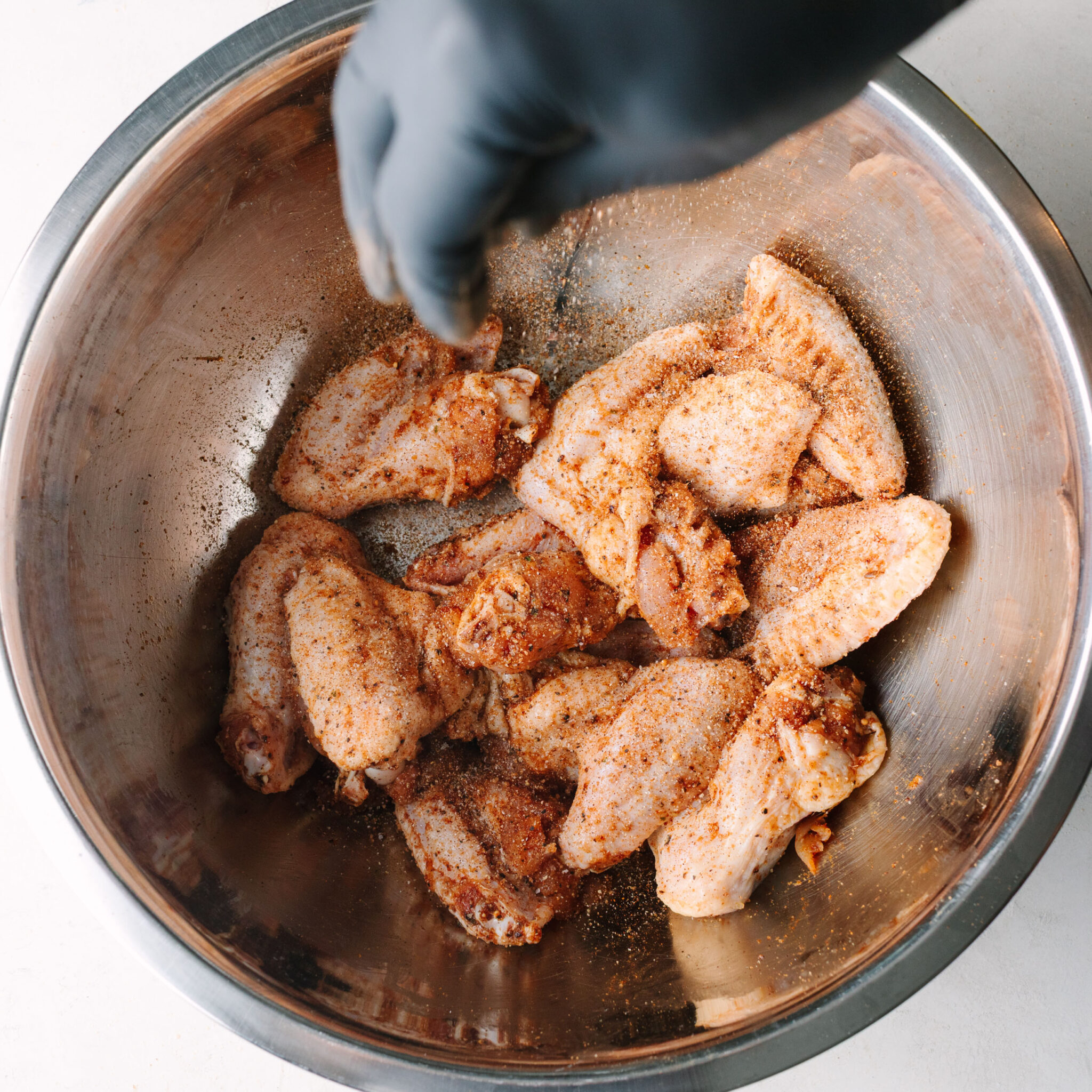 Asian Style Chicken Wings with Chili Garlic Sauce - Cooks with Soul